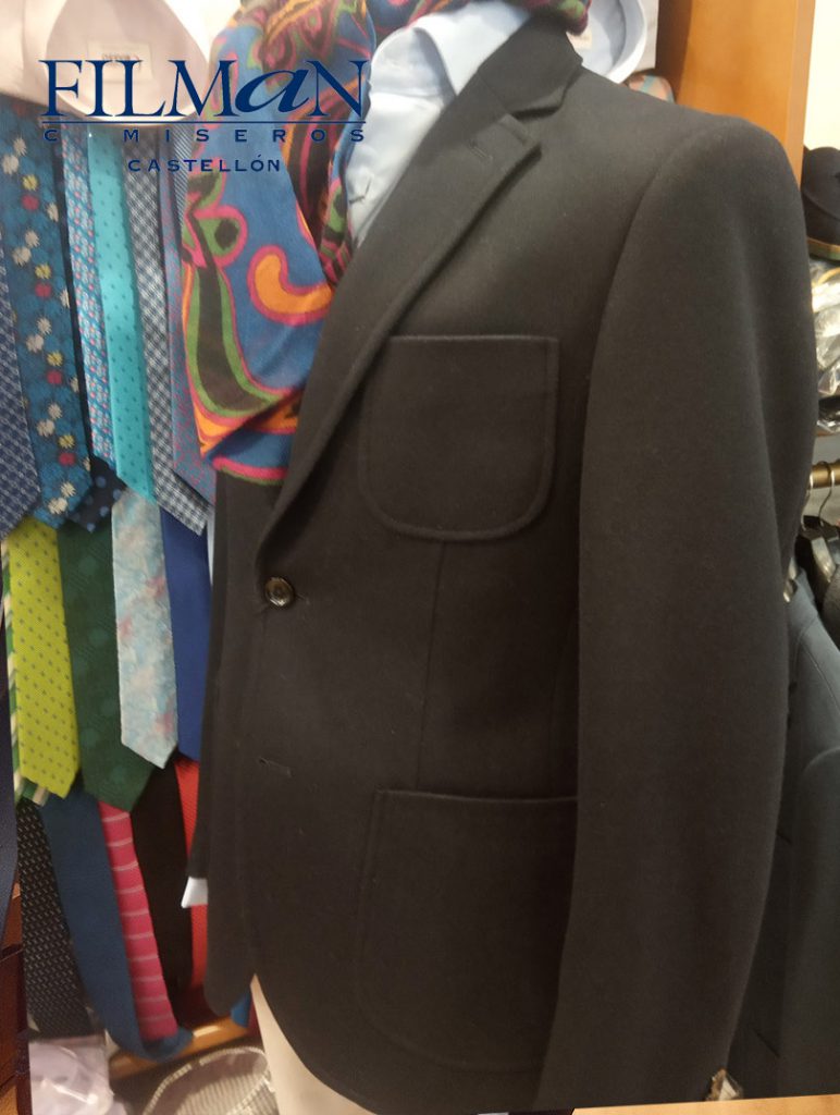 Americana azul marino – Filman camiseros Castellón